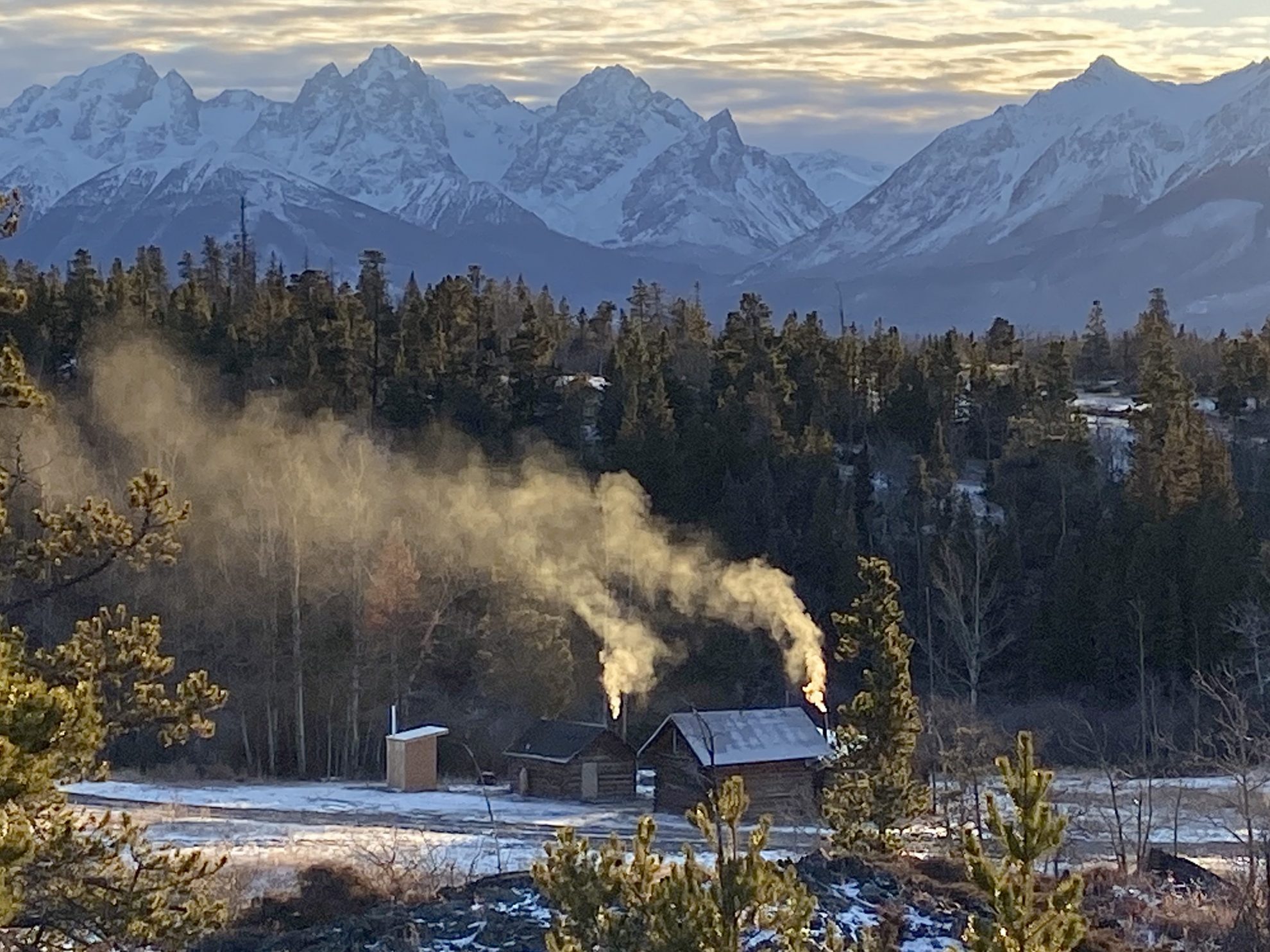 FLYING L RANCH - Off-Grid Horse Ranch in Nemiah Valley B.C.